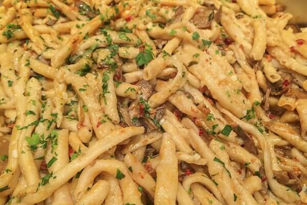 Fileja alla ´nduja, eine leckere Spezialität aus Kalabrien, Rezept