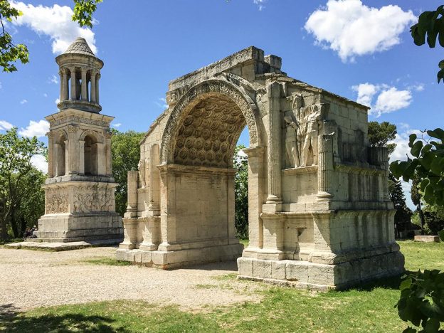 Nîmes 2.500 Jahre Geschichte: Kelten, Römer, Westgoten ...