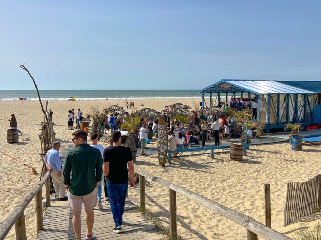 Die 10 schönsten Strände rund um Porto, Tipps zu Beach Bars etc.