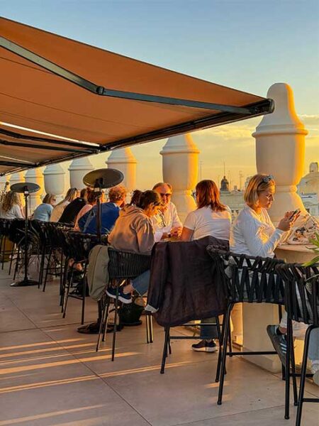 Valencia Geheimtipps, Rooftop Bars, Restaurants, Street Art uvm.